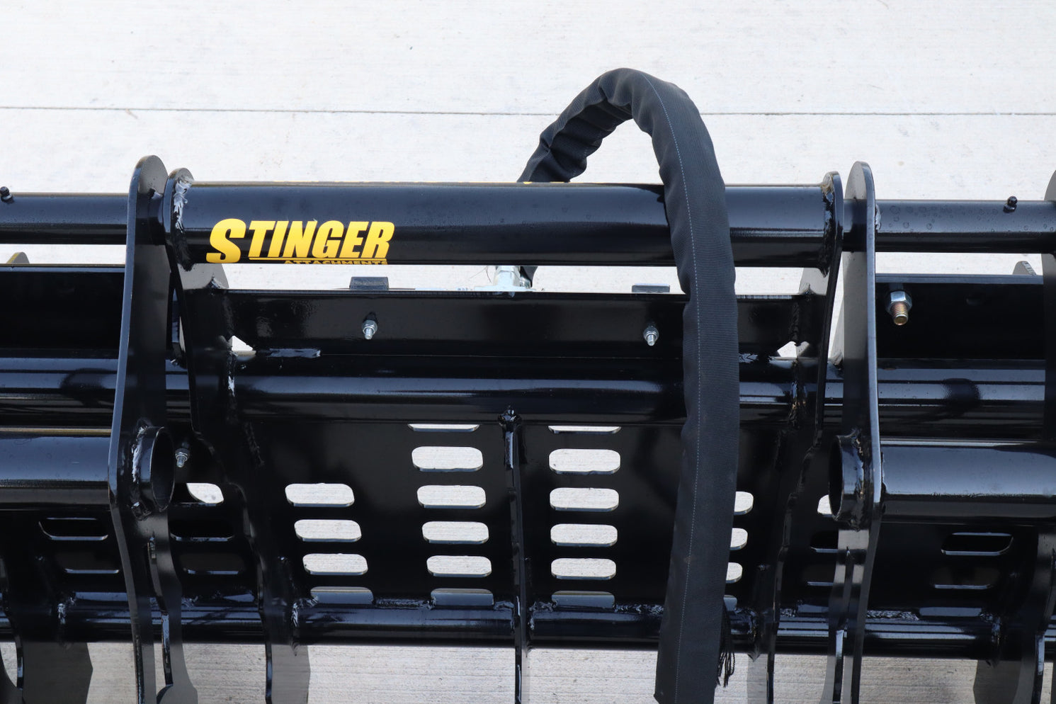 Stinger attachments Compact Clam Grapple (CCG) — Forestry Pro Supply
