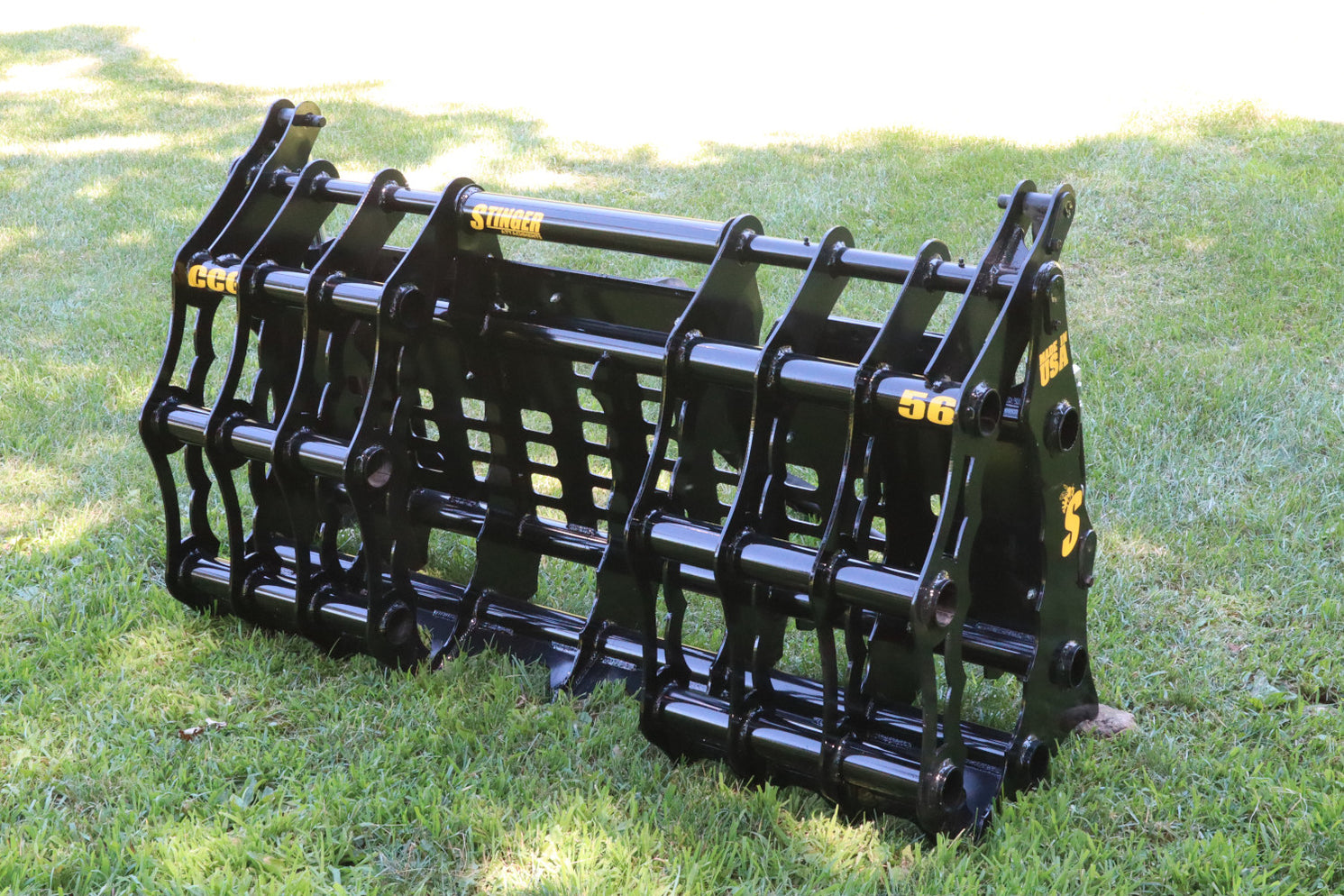 Stinger attachments Compact Clam Grapple (CCG) — Forestry Pro Supply