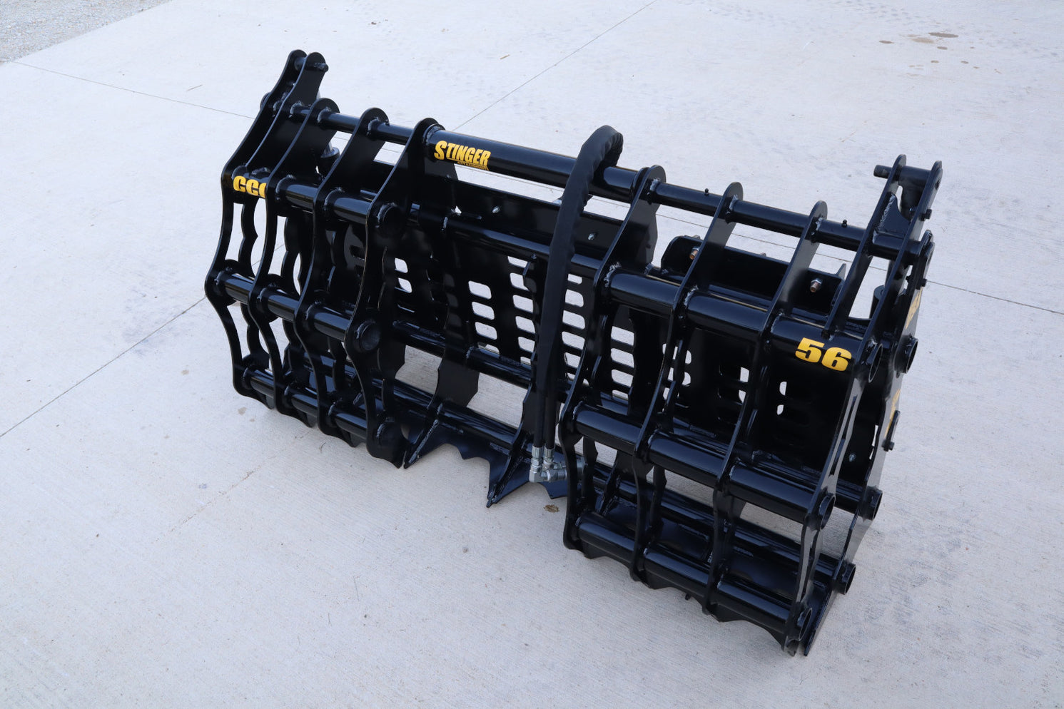 Stinger attachments Compact Clam Grapple (CCG) — Forestry Pro Supply